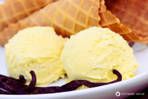 Vanilleeis selber machen: cremig und aromatisch ohne Eismaschine ...